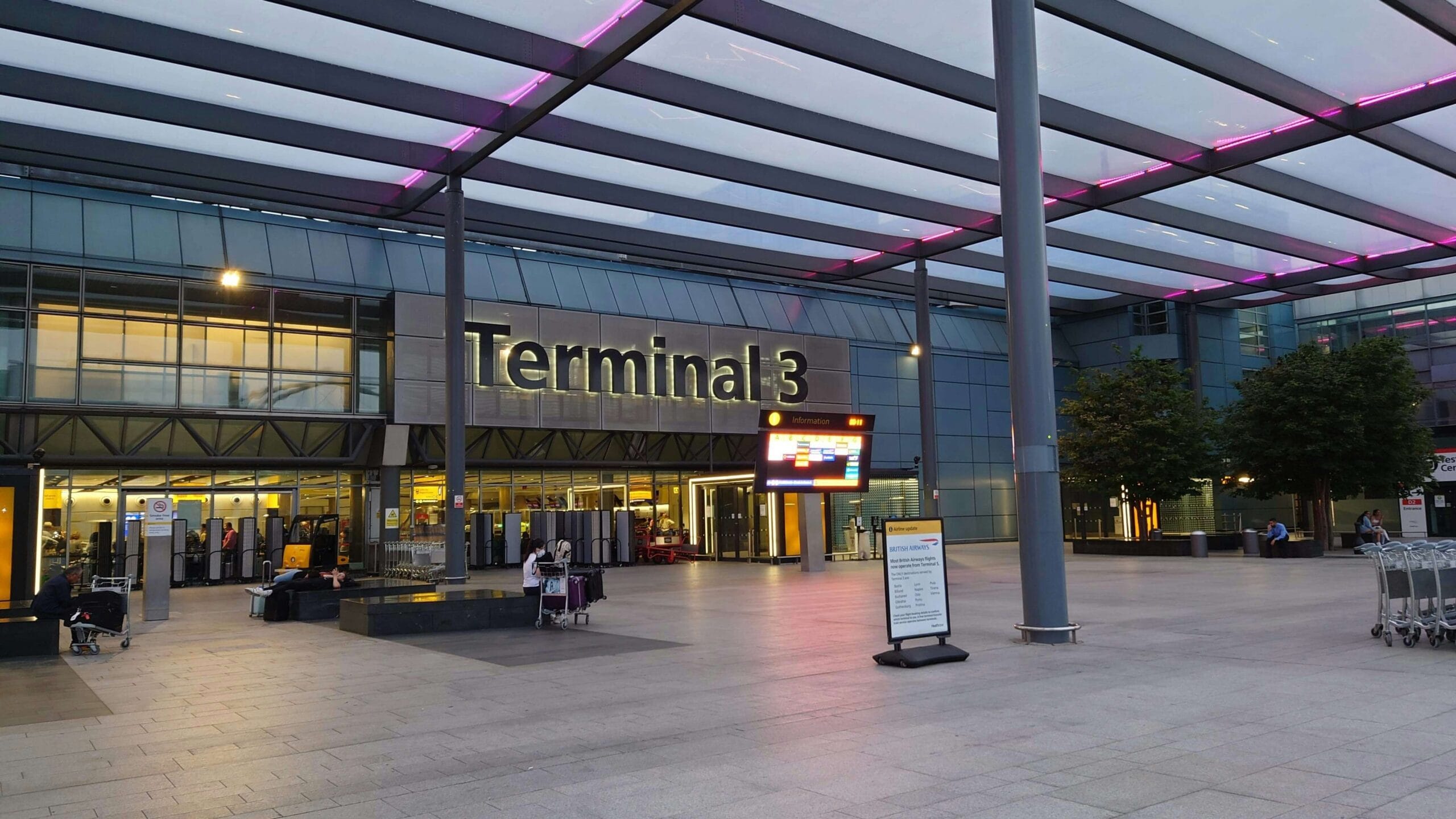 Heathrow Airport T3 - GPL